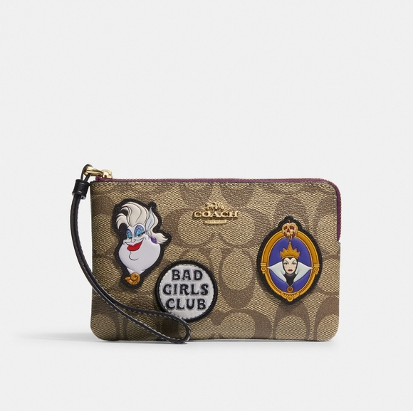 Coach | Bags | New Coach X Disney Villains Corner Zip Signature ...